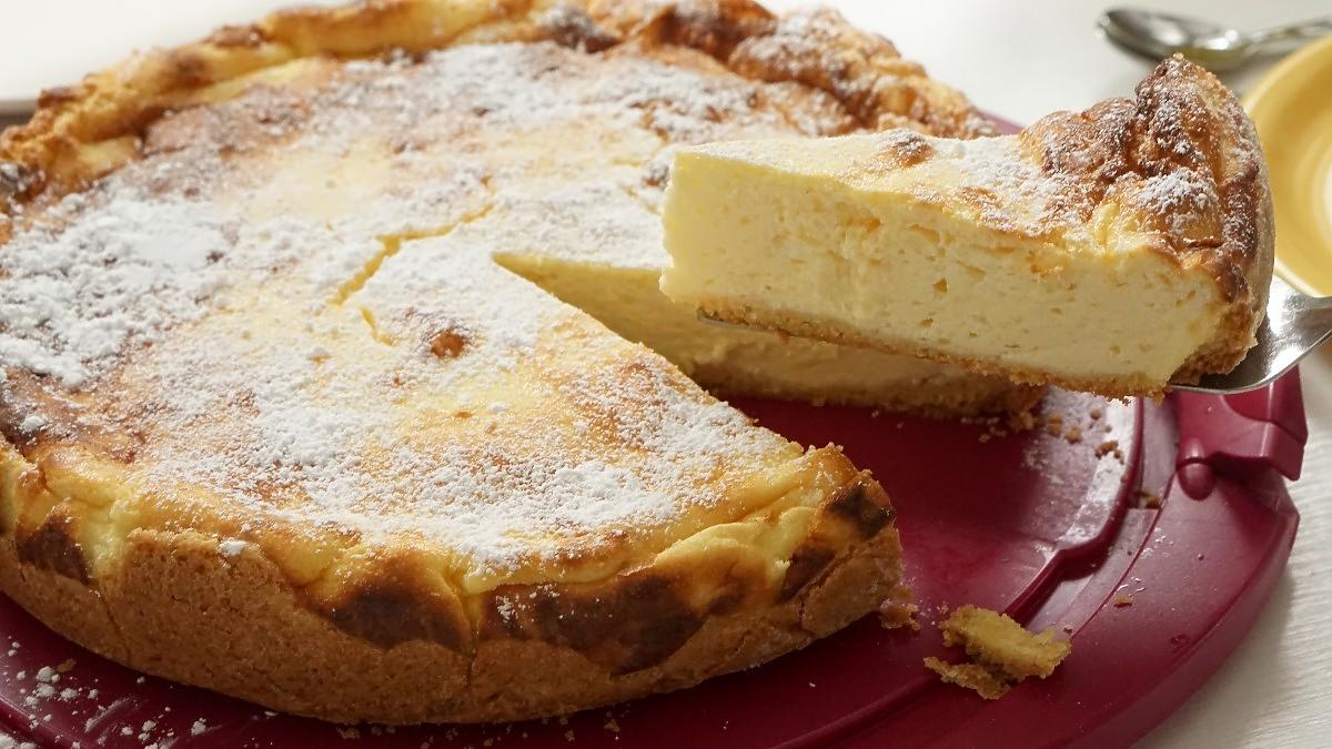 Jaki ser jest najlepszy do sernika? Z innym ciasto się nie uda